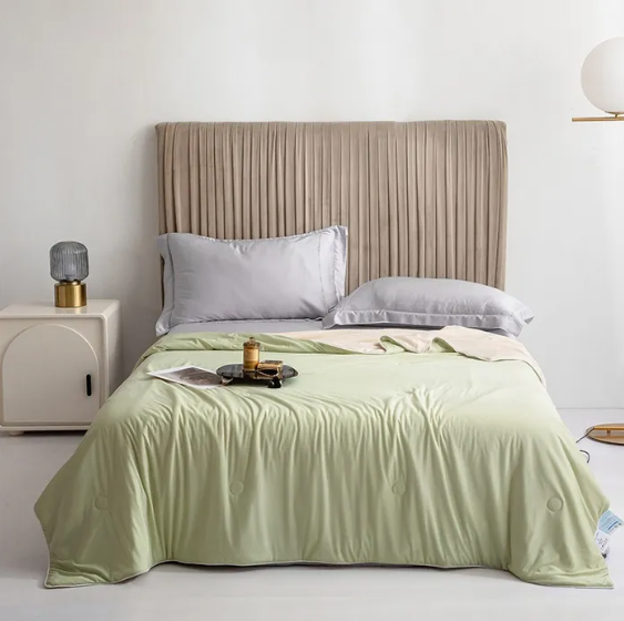 Cooling Nylon Comforter - packaging example