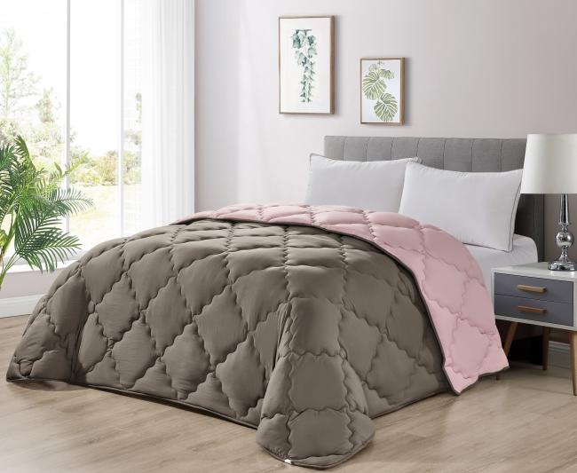 Bicolor Microfiber Quilt with box stitching design