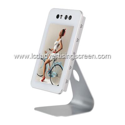 Cina Esposizione LCD del touch screen di posizione del portatile a 10,1 pollici 3D con la macchina fotografica di pagamento di riconoscimento di fronte in vendita