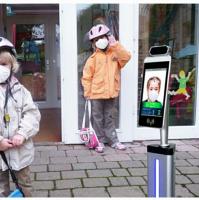 China Infrared 200W IPS LCD Face Recognition Thermometer for sale