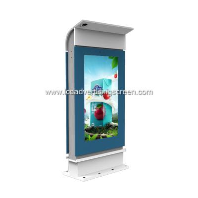 Cina Contrassegno all'aperto impermeabile di IP55 2000cd/m2 Digital con la copertura della pioggia in vendita