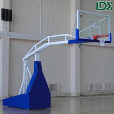 Cina Scala di basket portatile di classe club con assorbimento degli urti bilanciere professionale in vendita