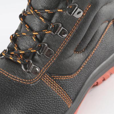 Cina Calzature da uomo in cuoio in acciaio / di piastra di acciaio Scarpe da inverno resistenti allo slittamento in vendita