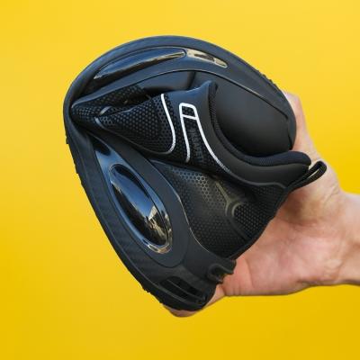 Cina Calzature di sicurezza a bottone girevole nere con suola intermedia in kevlar e suola in gomma in vendita