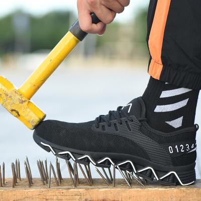 Cina ODM OEM Summer Flying Knit Scarpe da lavoro in acciaio anti-sparatura Confortevoli scarpe di sicurezza con logo personalizzato in vendita