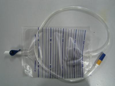 China Transparent Or White Foil Disposable Urine Bags 2000ml With Flip Valve and sample port for sale
