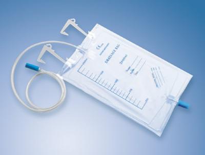 China Safty 6cm length 2000ml disposable sterile PVC infusion set, PVC Infusion Bag with needle for sale