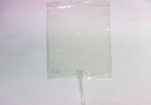 China Durable Environmental 500ml 3cm tiny clear window pvc infusion bag for cosmetic for sale