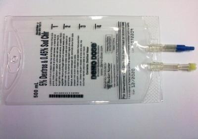 China Multi - sizes PVC 500ml / 1000ml / 2000ml blood infusion bag for sale