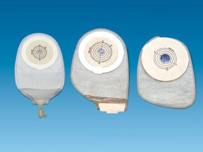 China OEM Medical Disposable Colostomy Bag / Anal Bags with Gasket and Tap to Prevent the Smell for sale