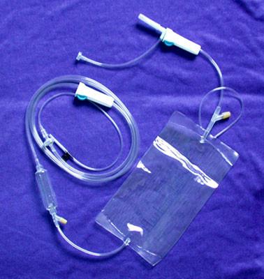 China Medical Sterilized PVC Plastic Disposable Intravenous Infusion Pouch Set for Child with IV sets for sale