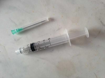 China Disposable Retractable Safety Syringe Medical Consumables for Clinical Solution Injection for sale