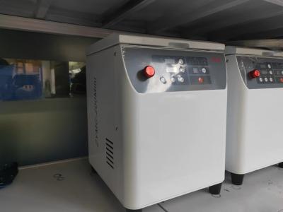 Cina tazza 1.5KW 2000RPM del miscelatore centrifugo planetario di vuoto 700mL doppia in vendita