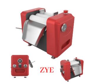 Cina Mulino stridente alto 1um preciso Al2O3 ZRO2 del piccolo tre laboratorio del mulino a cilindri in vendita