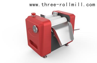 中国 粉砕のスラリー材料5L/時間のための陶磁器のローラー3ロール製造所DCモーター 販売のため