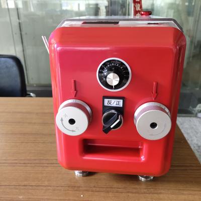 中国 粉砕のスラリー材料5L/時間のための陶磁器のローラー3ロール製造所DCモーター 販売のため