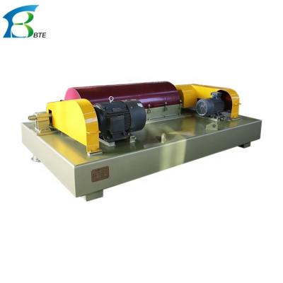 Cina Centrifughe decanter per la separazione dell'acqua e dell'olio 220V 380V 5KW attrezzature di disidratazione in vendita
