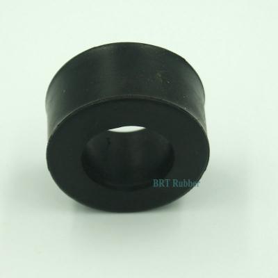 Cina Natural Customized Material Molded Rubber Parts Protector For Boats Oem in vendita