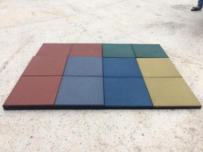 Китай High Density Rubber Garage Floor Tile Moulded Recycled Gym Flooring Mats продается