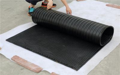 Cina 15mm Thick Neoprene Non Slip Rubber Mats Non Slip Rubber Flooring For Horse Stable in vendita