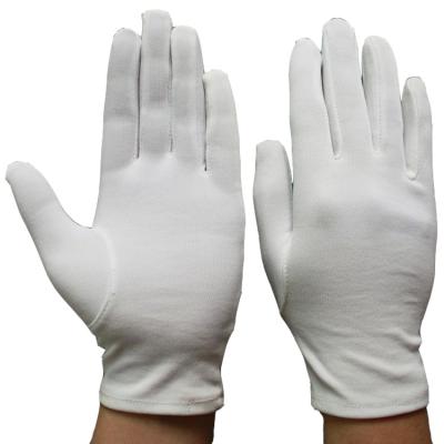 Cina Colore bianco 3,5 ultra sottili mil dei guanti medici eliminabili liberi del nitrile della polvere in vendita