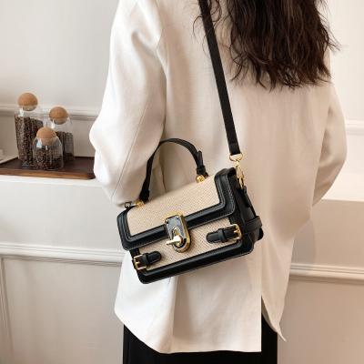 China Camera Crossbody Handbag Vintage Knitted Fabric with Long Shoulder Strap and Zip Closure on Ins in Summer for sale