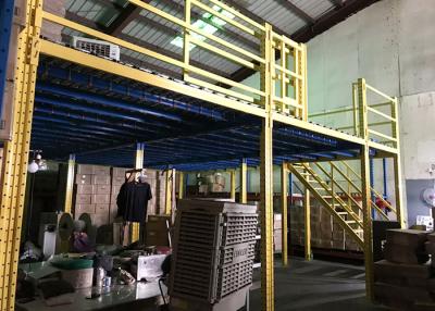 Cina Colore di giallo del sistema di racking del pavimento di mezzanino di stoccaggio del magazzino dell'acciaio freddo di Q235B in vendita