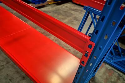 Cina Luce industriale non standard della scaffalatura del metallo Q235 o sistema resistente di racking del magazzino in vendita