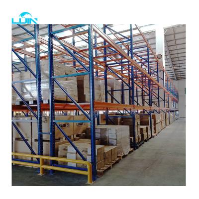 China Das Pulver, das Q345B-Hochleistungsspeicher-Gestelle beschichtet, asphaltieren Reifen-Regal zu verkaufen