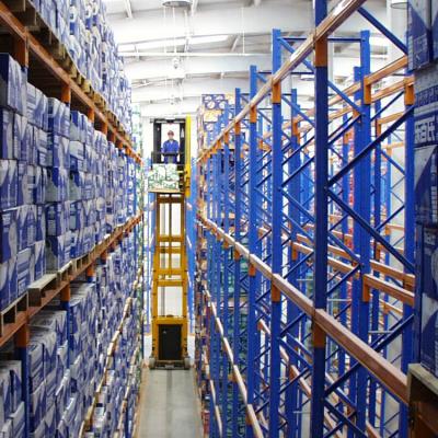 China Mehrstufige Hochleistungsgaragen-Palette, die 5000kg/Schicht stark beansprucht zu verkaufen