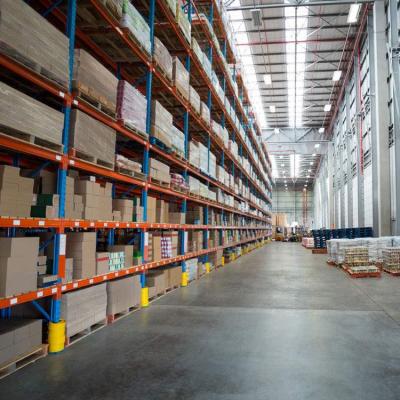 中国 頑丈な貯蔵の棚に荷を積む4000kgは棚の立場に金属をかぶせる 販売のため