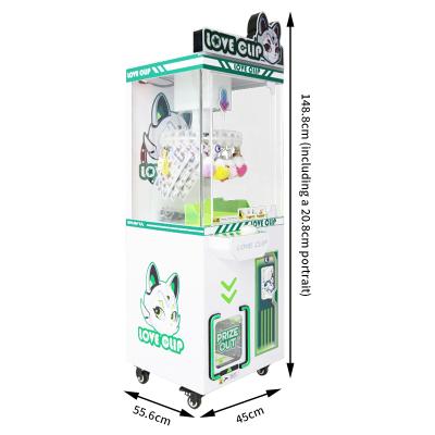 China Amusement Park Children's Candy Game Machine Vending Arcade Clip Machine for sale