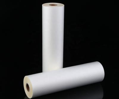 Cina termale caldo della colata del film di 18 mic Matt Bopp Book Roll Laminating per stampa d'imballaggio 3600m in vendita