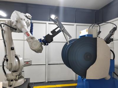 China Servo Driven Robotic Aluminum Polishing Machine For Motorcycle Front Fork Tube for sale