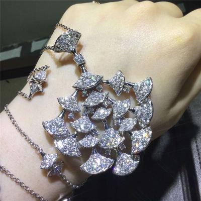Cina Il fan modella l'oro bianco di lusso di sogno del diamante 18k delle dive di lusso dei gioielli delle donne in vendita