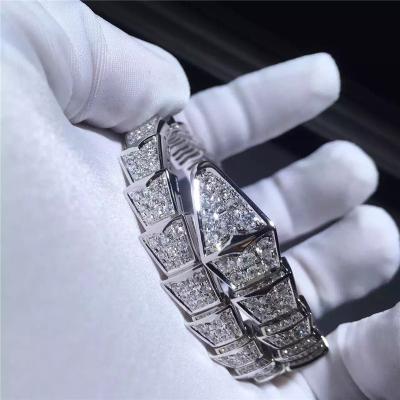 Cina Oro bianco di lusso del braccialetto 18K dei gioielli di Serpenti dei diamanti pieni di Pavé in vendita