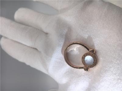 Cina madreperla d'annata di Rose Gold Engagement Rings With dei gioielli di lusso dei gioielli 18K/diamanti di Pavé in vendita