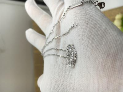 Cina Gioielli rotondi dell'oro del diamante 18K con il pendente d'annata VCARA46100 di Alhambra in vendita