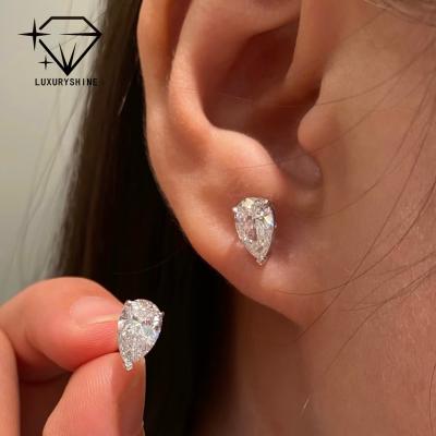 China 18K Gold Pear Cut Lab Grown Diamond Stud Earrings VVS-VS Clarity for sale
