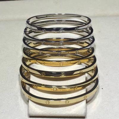 Cina Braccialetto dell'oro dei gioielli 18K, modello personale amore sottile della collana dell'oro piccolo in vendita