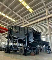 China Trailer Mounted YZ Vibrating Screen Machine Multi Layer With Removable mesh panels for sale