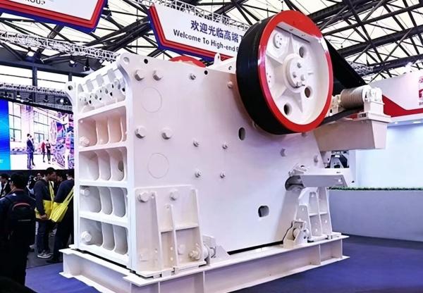 Quality High Capacity Reinforced Frame Single Toggle Jaw Crusher For Hard Rock Crushing for sale