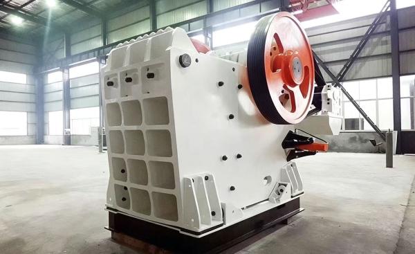 Quality High Capacity Reinforced Frame Single Toggle Jaw Crusher For Hard Rock Crushing for sale