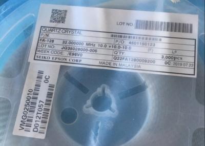 中国 FA-128を時間を計るSMD SMTの終了のタイプ電子集積回路Epson 32.000000 MHz 販売のため