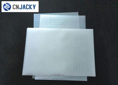 China Filme holográfico do PVC da folha de prova material clara de Smart Card para cartões da identificação/cartão do VIP à venda