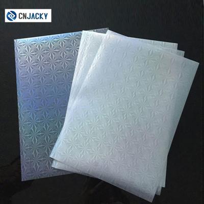 China Filme holográfico do PVC da folha de prova material clara de Smart Card para cartões da identificação/cartão do VIP à venda