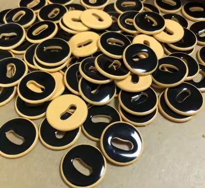 China Waterproof Washing Coin UHF NFC Laundry Tag RFID Button Tags For Cloths Management for sale
