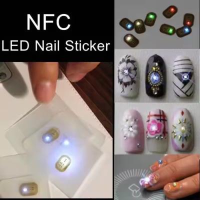 Cina Adesivo lampeggiante per cellulari a LED NFC Adesivo per unghie a LED per la bellezza Condivisione sui social media in vendita