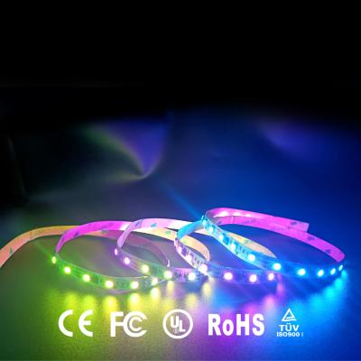 Cina Cambiamento leggero flessibile principale di colore della striscia di Waterproo delle lampade fluorescenti di Rgb 5050 in vendita