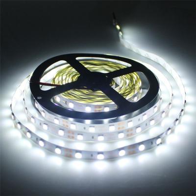Cina Super bright 5M 5050 3528 144leds/m DC12V Flexible Single Color RGB waterproof led strip light for Outdoor and Indoor in vendita